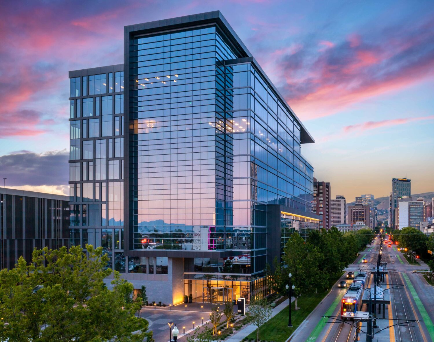 650 Main – Patrinely